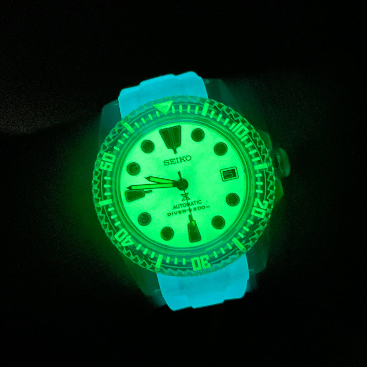 Why You Might Not Want to Add More Lume to Your Watch – namokiMODS