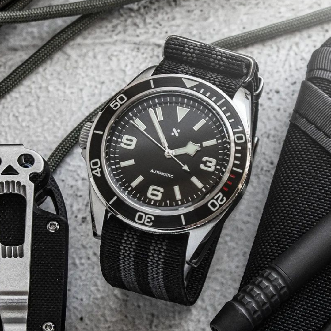 Left-Handed and Want to Build Seiko Mods? Here are Some Tips – namokiMODS